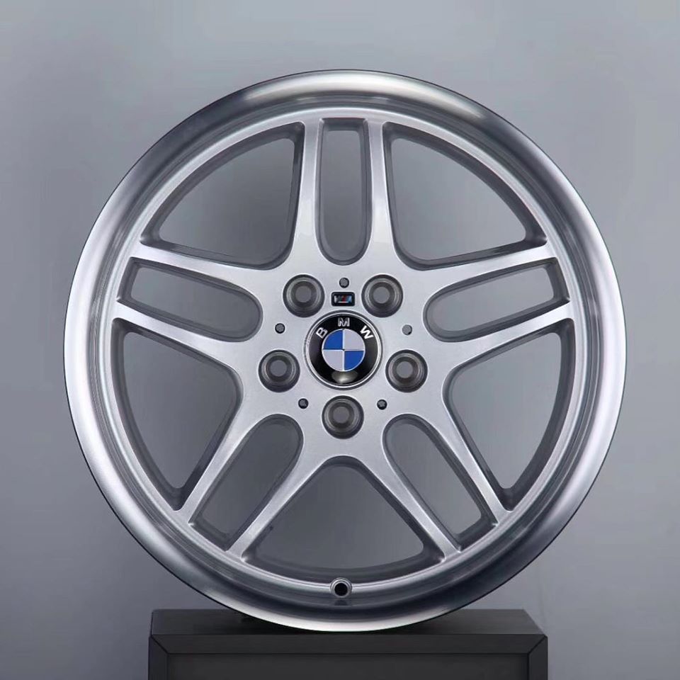 M PARALLEL WHEELS 18 INCH STAGGERED 5X120 SILVER MACHINED LIP